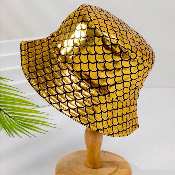 unb | Accessories | Fish Scales Gold Metallic Bucket Hat Nwt | Poshmark